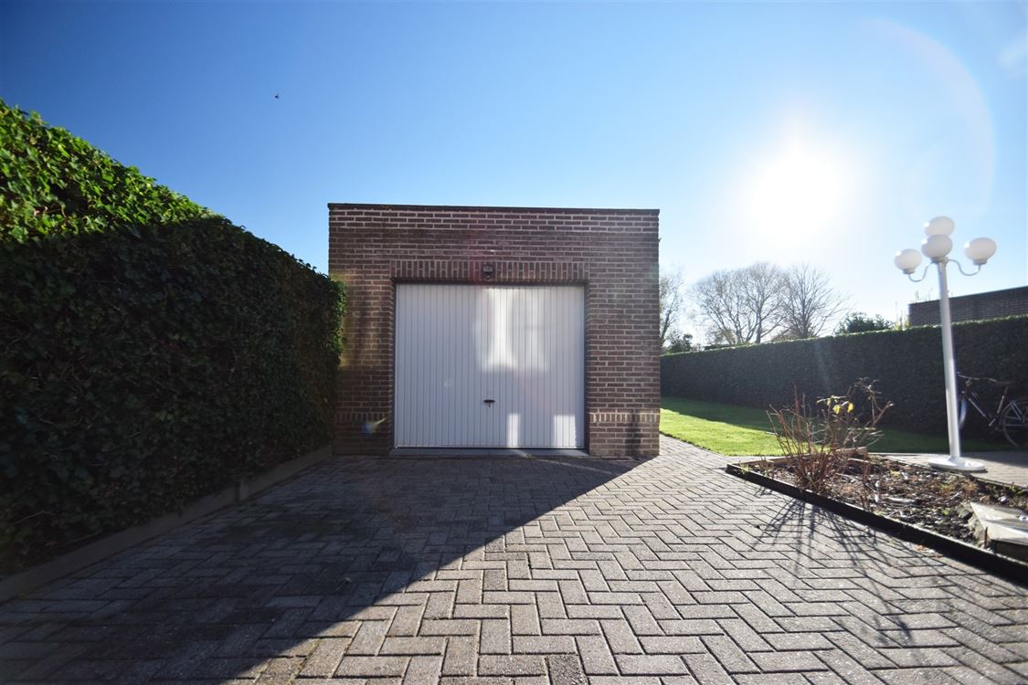 Verzorgde halfopen bebouwing met tuin & garage. - Clavis Vastgoed