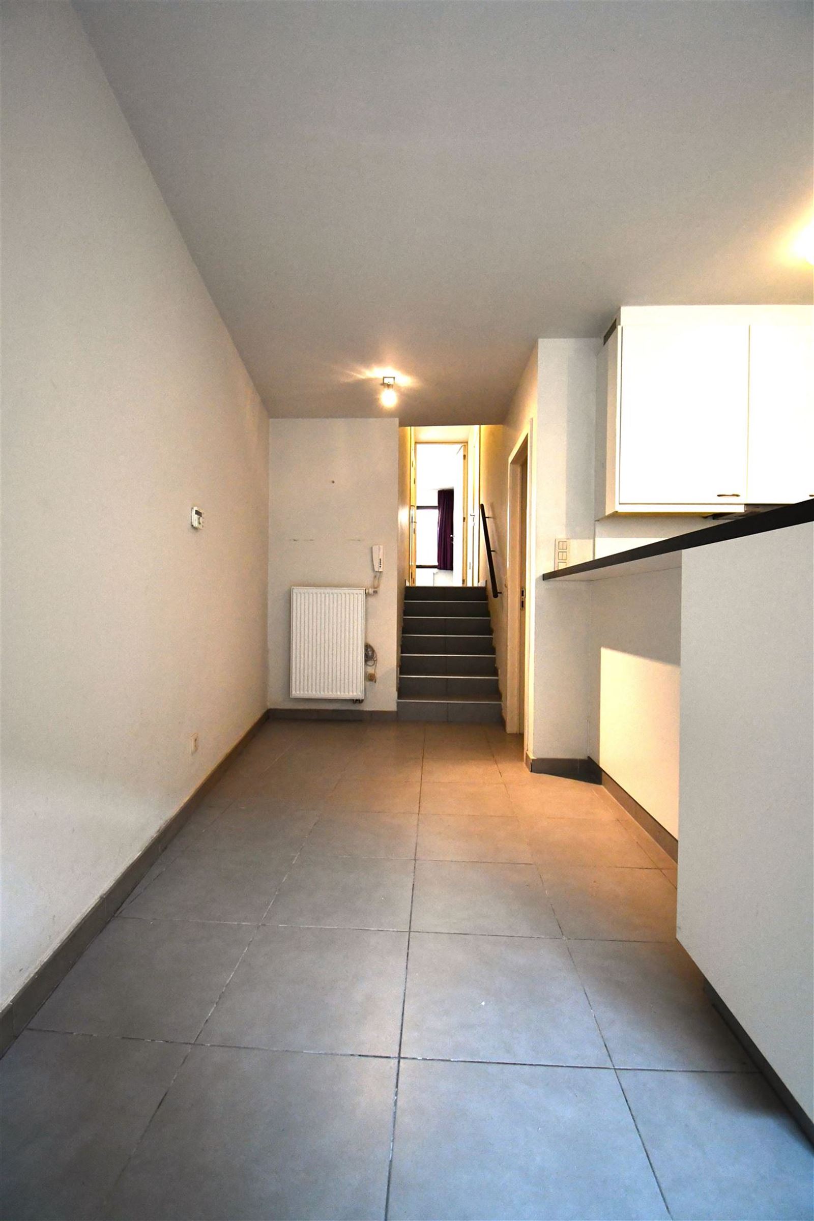 Handelspand / kantoorruimte met terras te koop te SINT-MARTENS-LENNIK ...