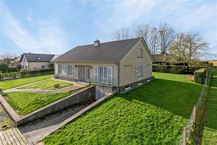 Woning met 4 slaapkamers te koop te koop te SINT-MARTENS-LENNIK (1750)