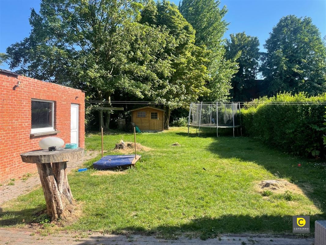 villa met tal van mogelijkheden te koop te AARTSELAAR (2630)